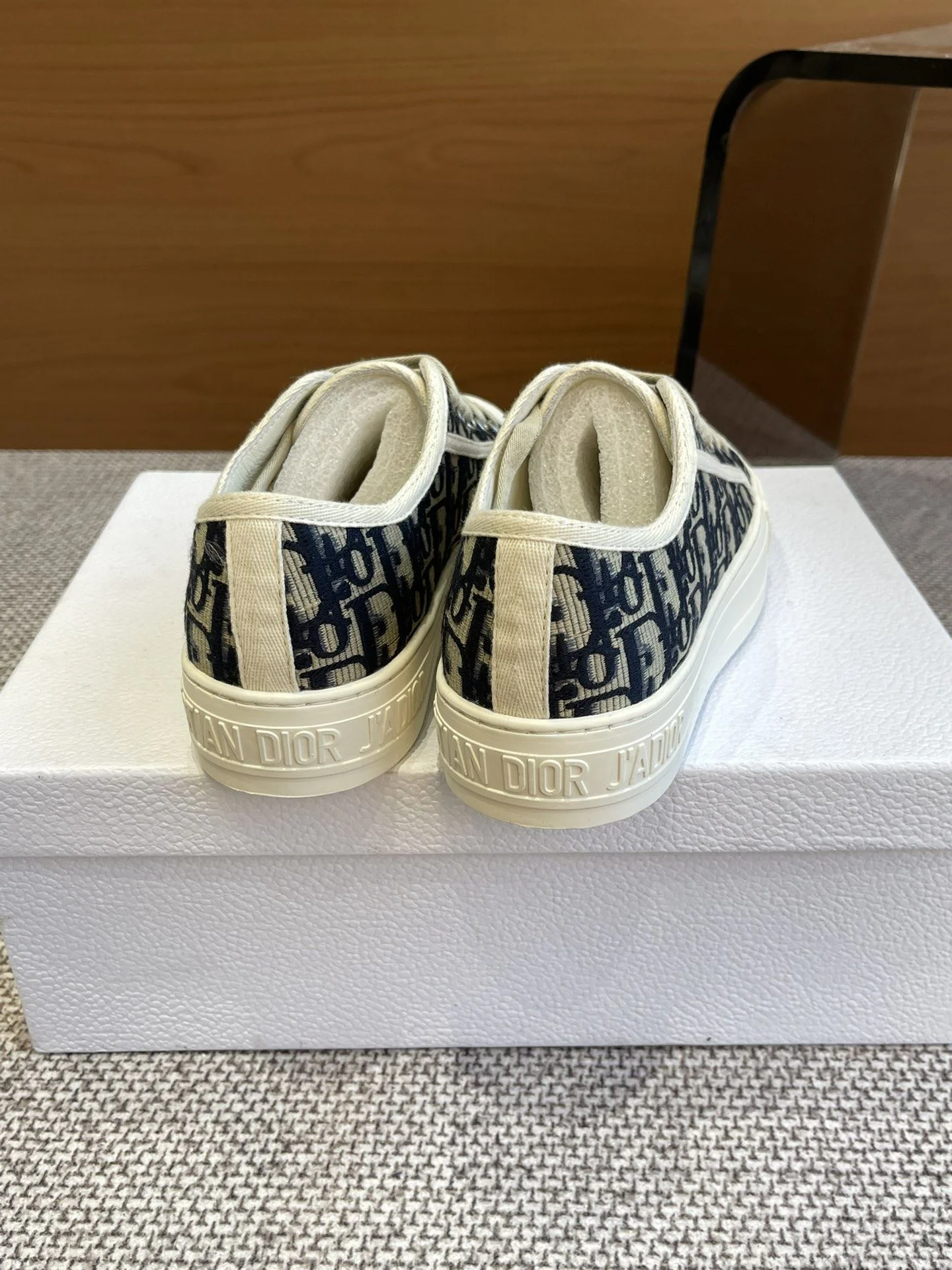 Official Christian Dior Flat Shoes