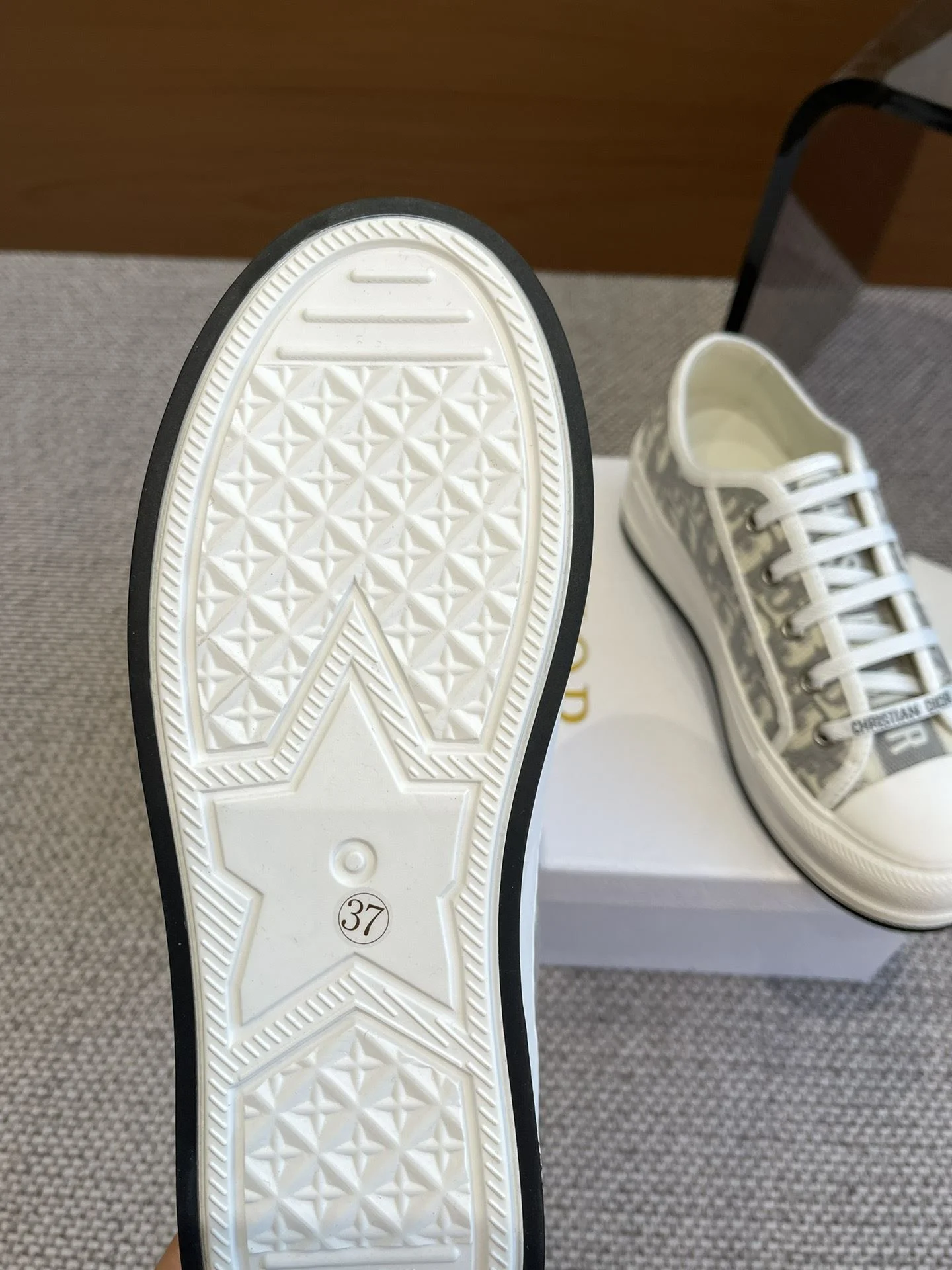 Cut-rate Christian Dior Flat Shoes