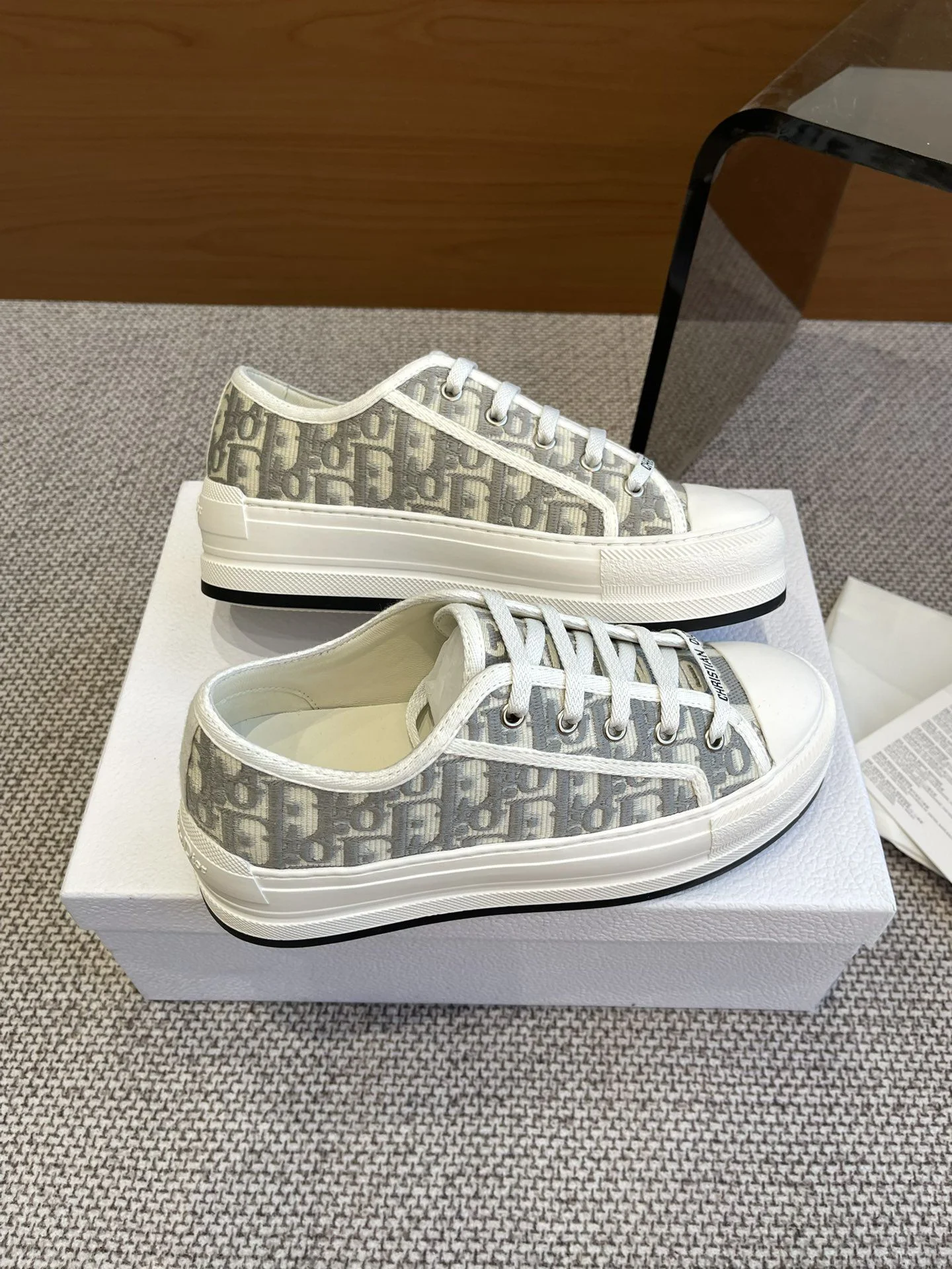 Cut-rate Christian Dior Flat Shoes