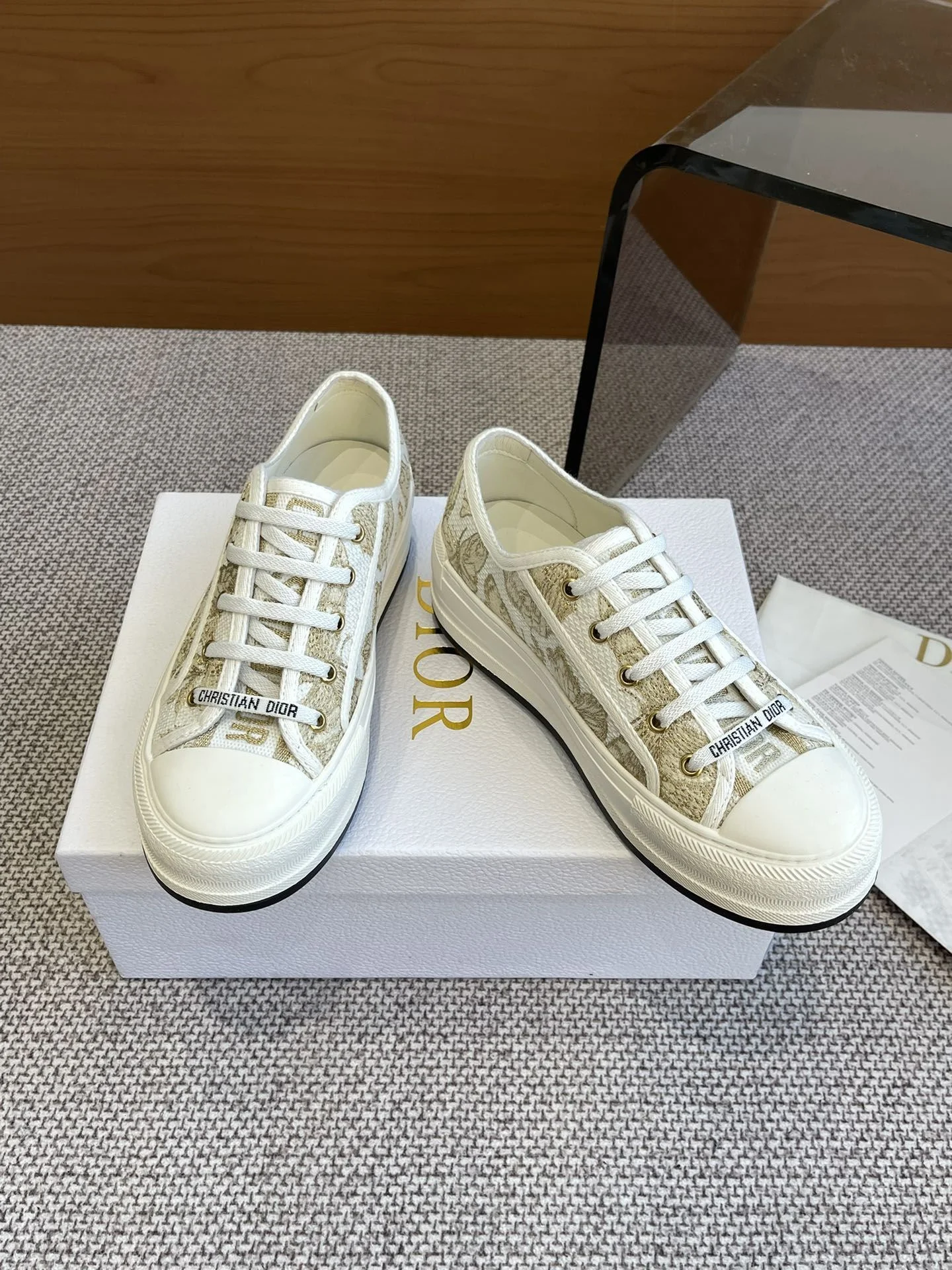 Economical Christian Dior Flat Shoes