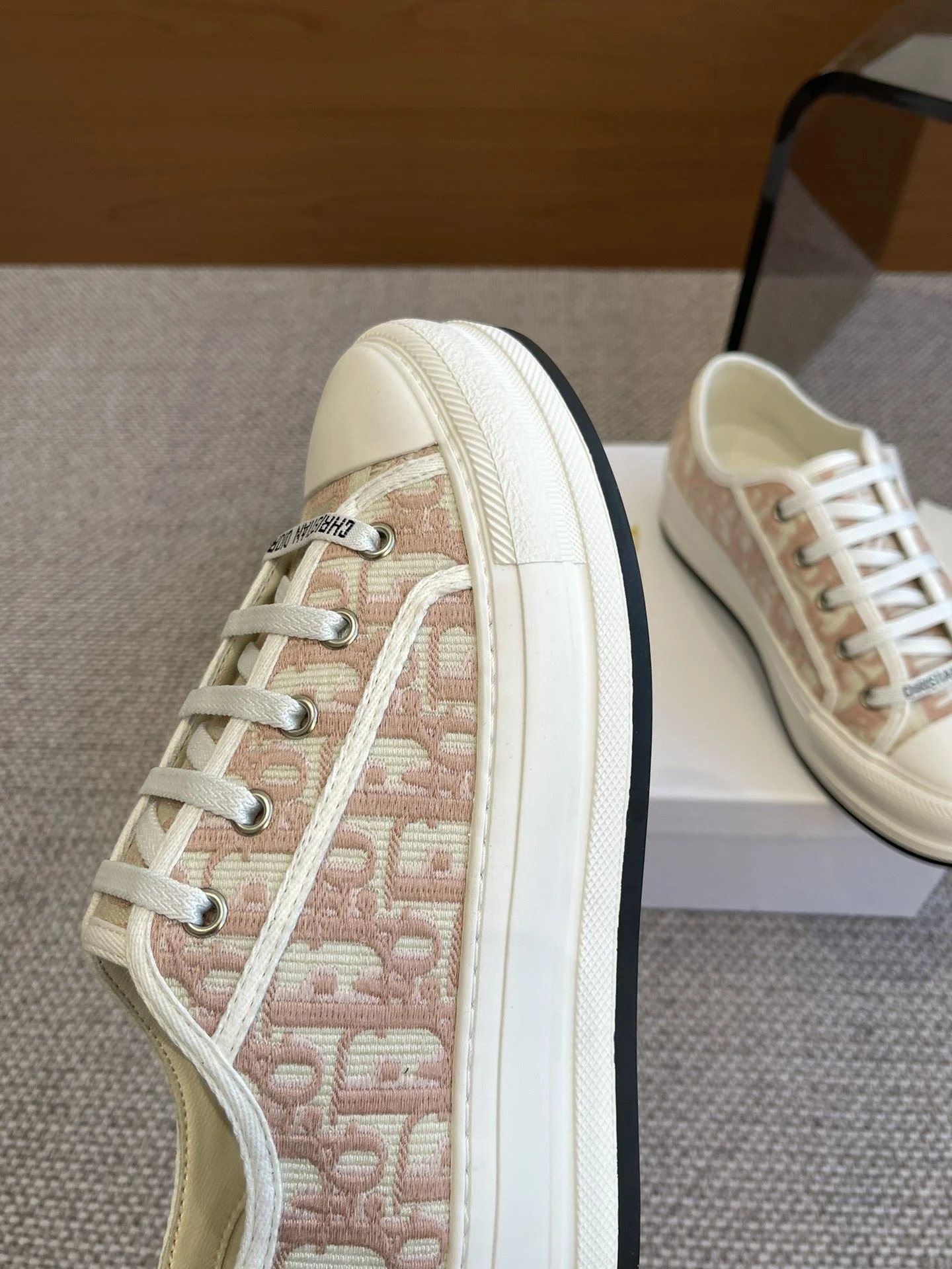 Top match Christian Dior Flat Shoes