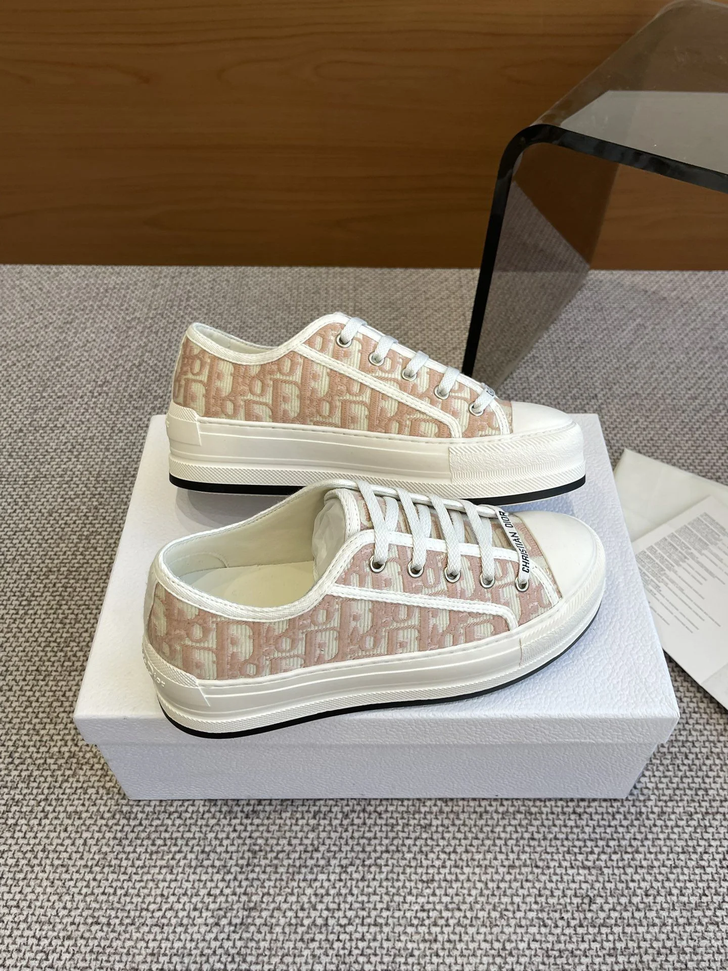 Top match Christian Dior Flat Shoes