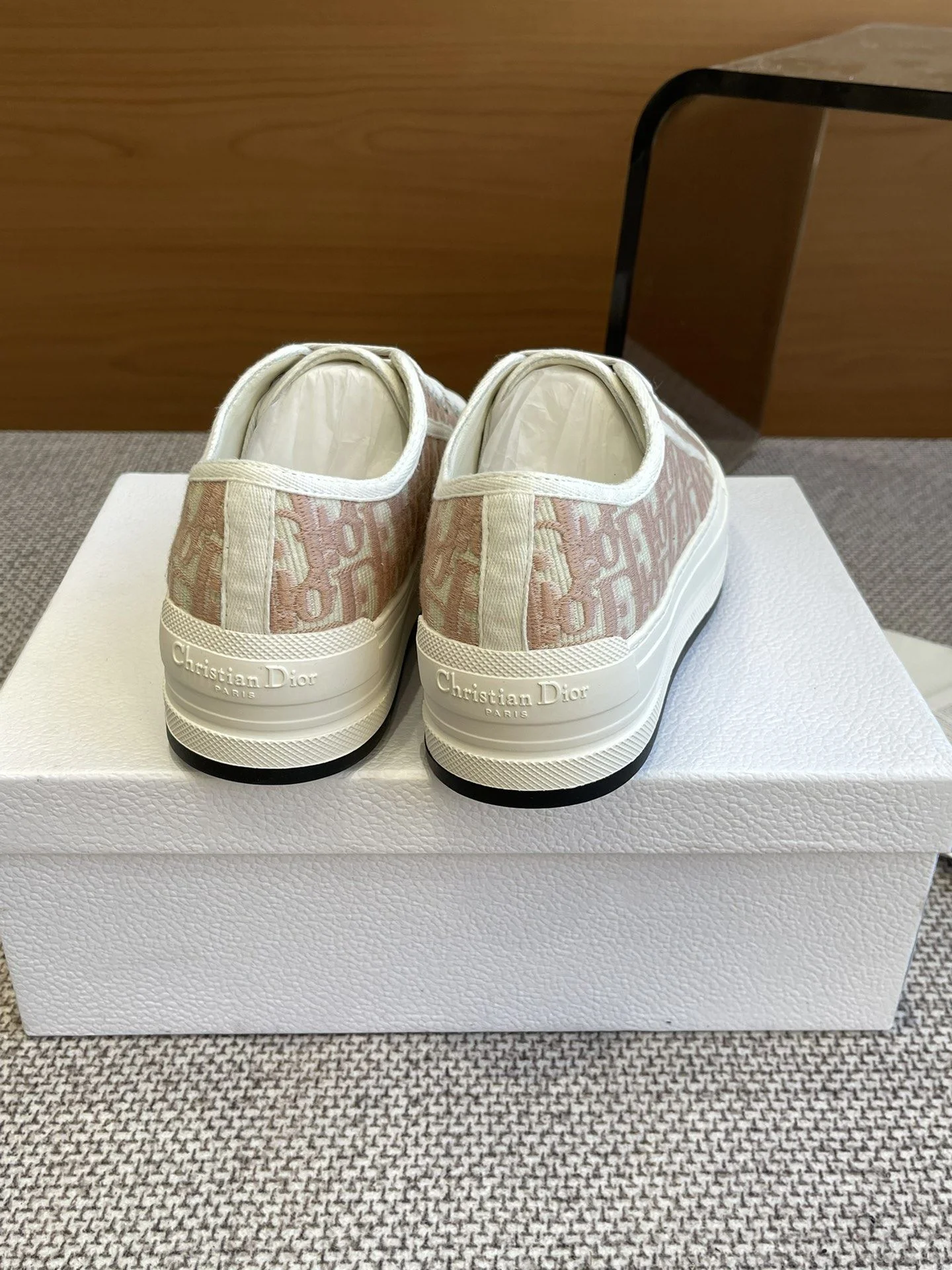 Top match Christian Dior Flat Shoes
