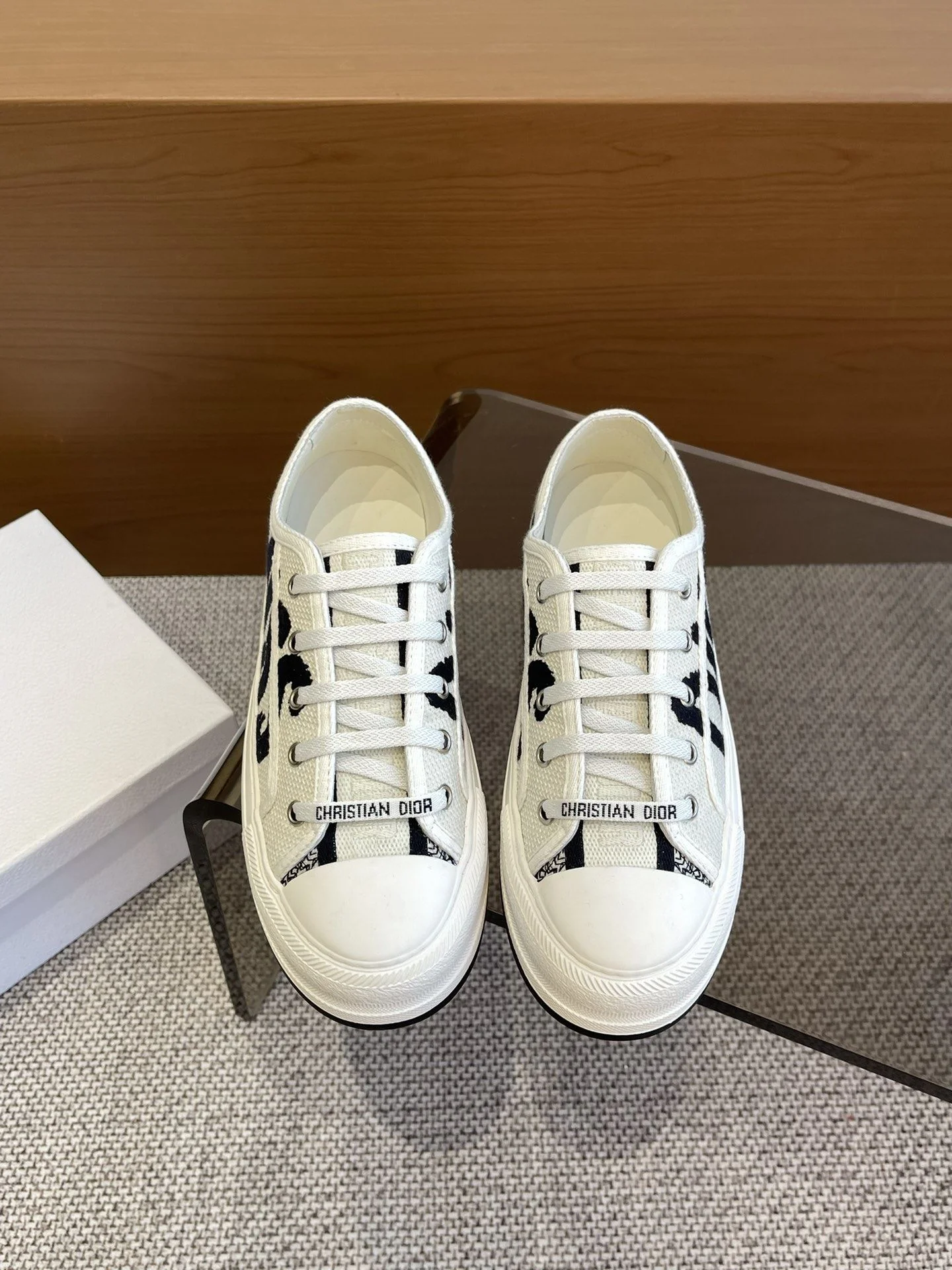Christian Dior Flat Shoes