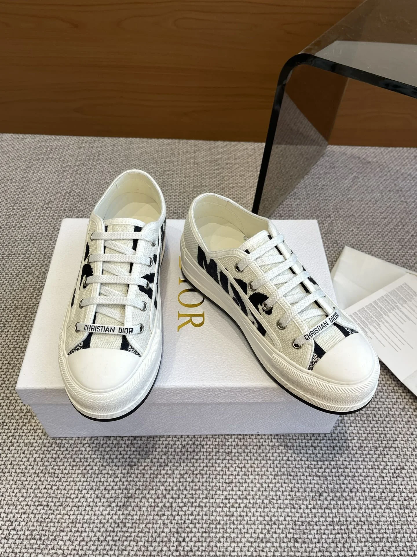 Discounted Christian Dior Flat Shoes