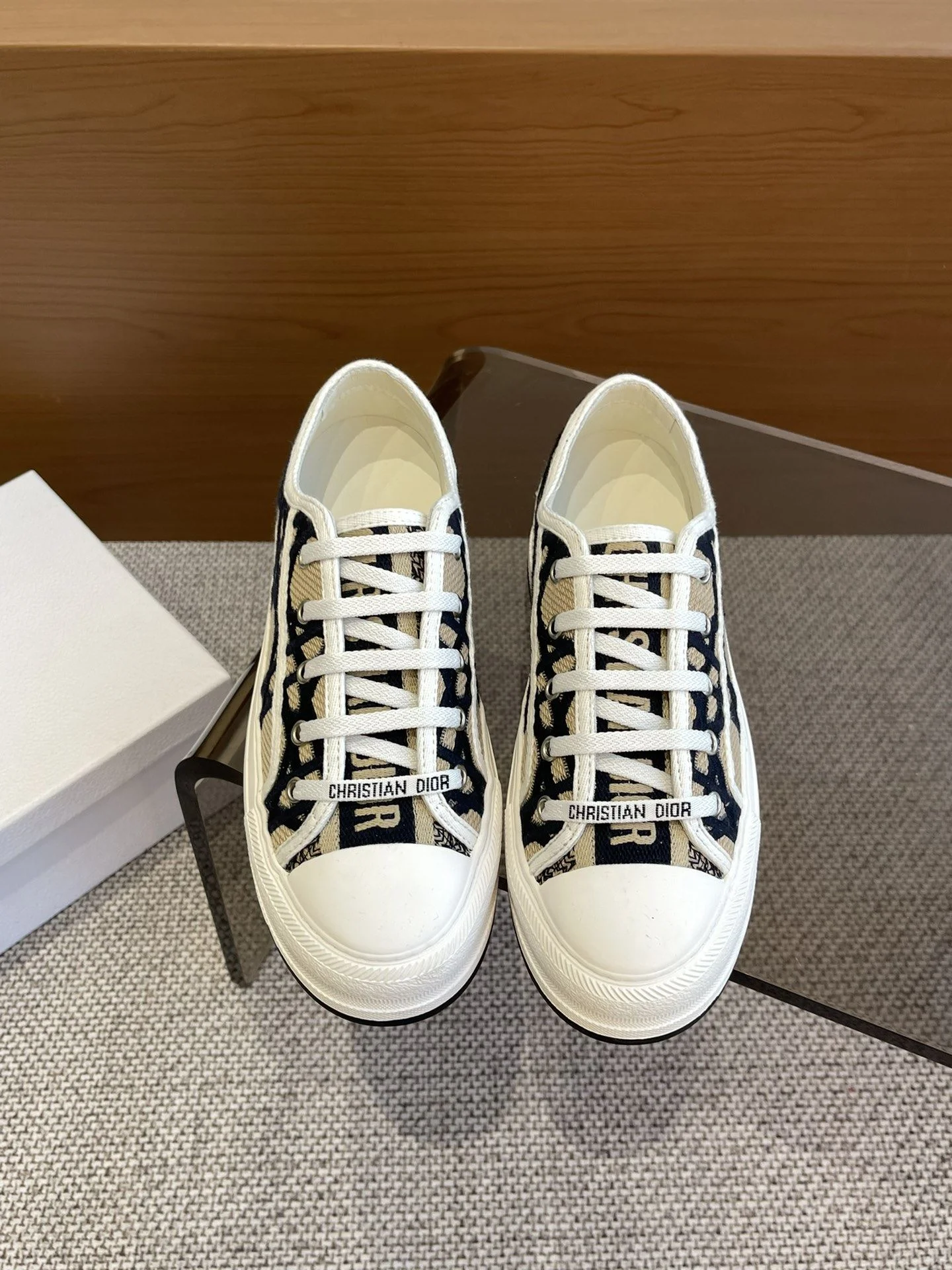 Christian Dior Flat Shoes
