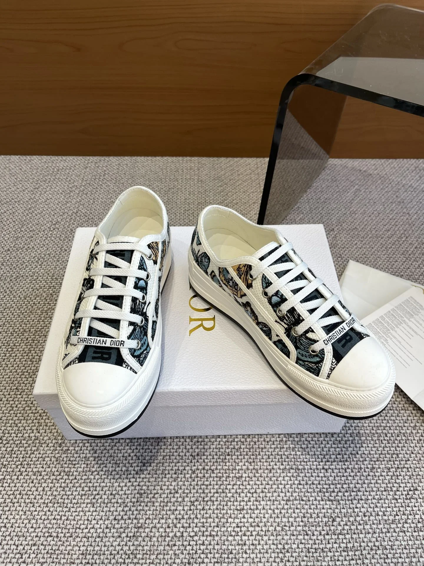 Indistinguishable Christian Dior Flat Shoes