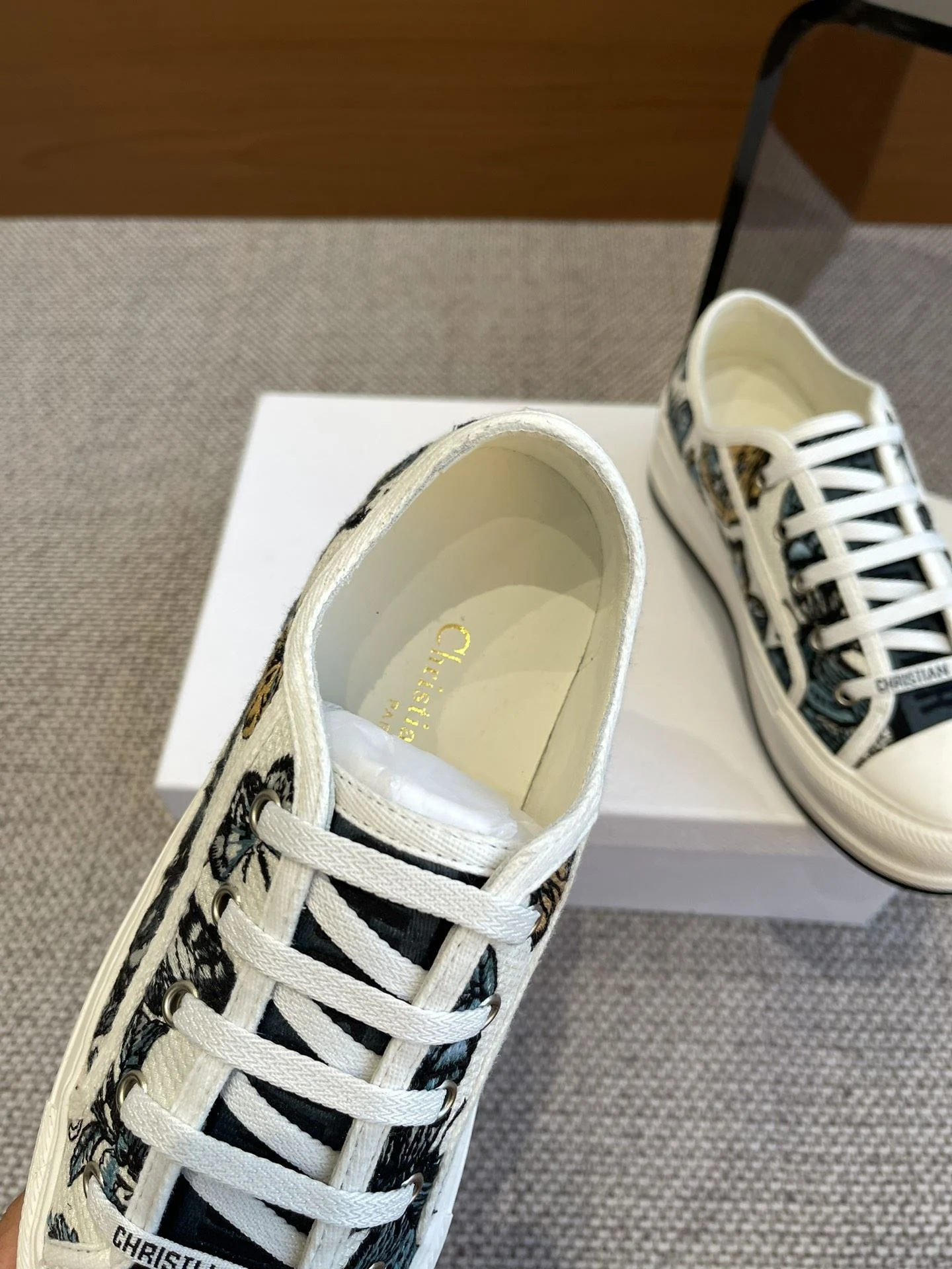 Indistinguishable Christian Dior Flat Shoes