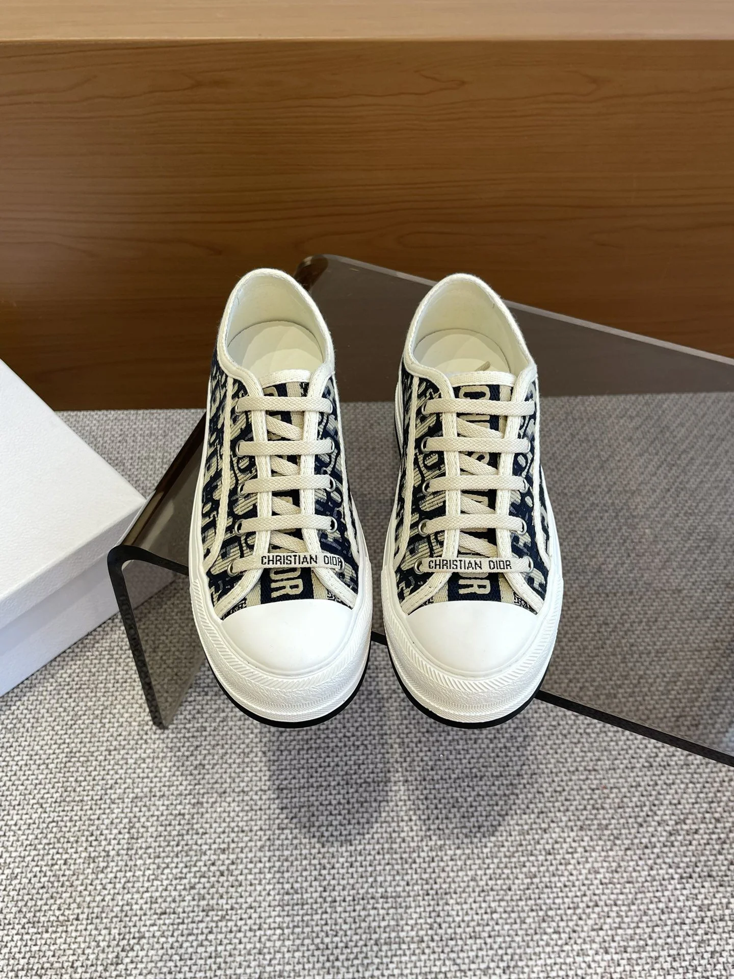 Christian Dior Flat Shoes
