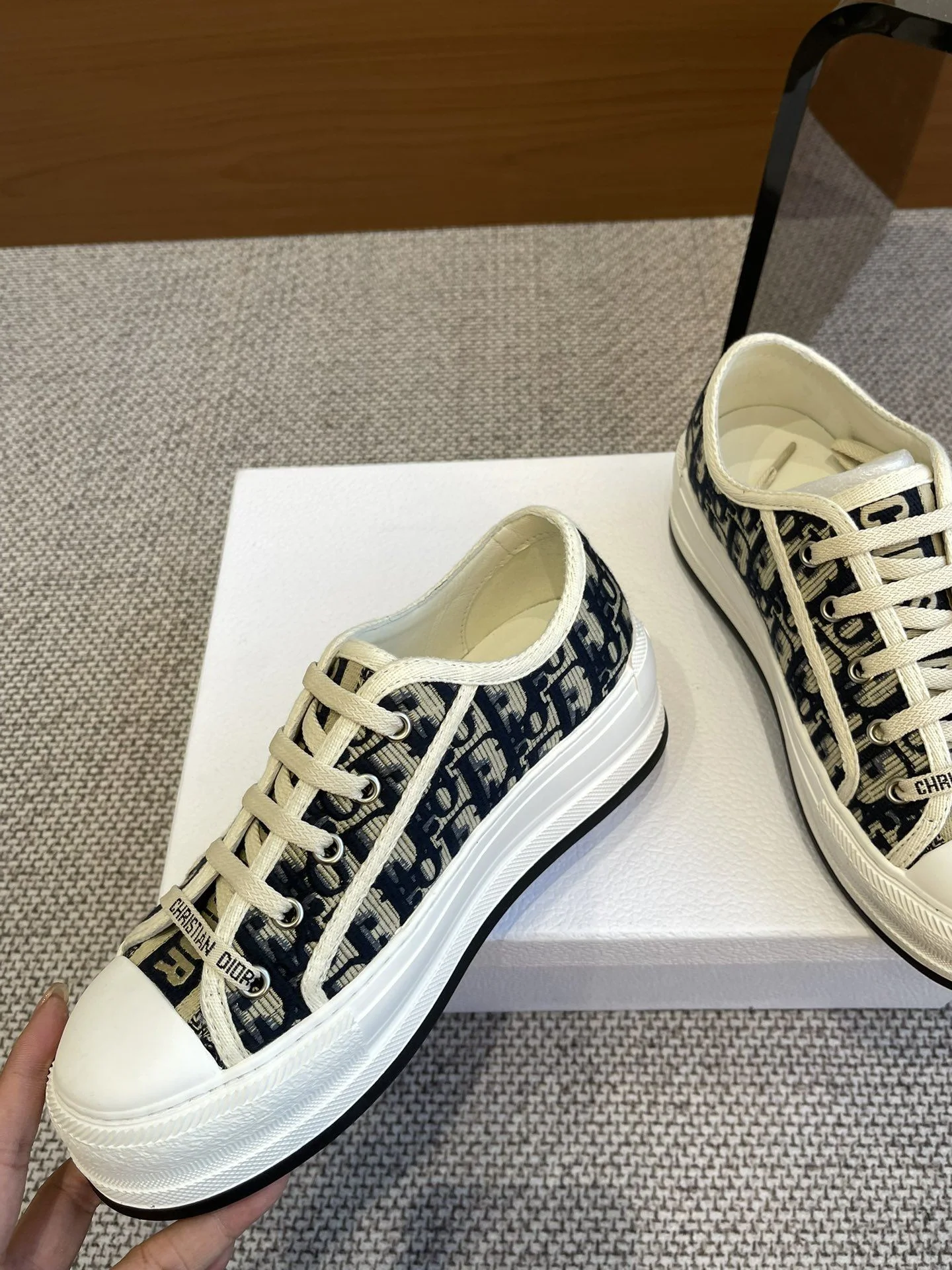 Top match Christian Dior Flat Shoes