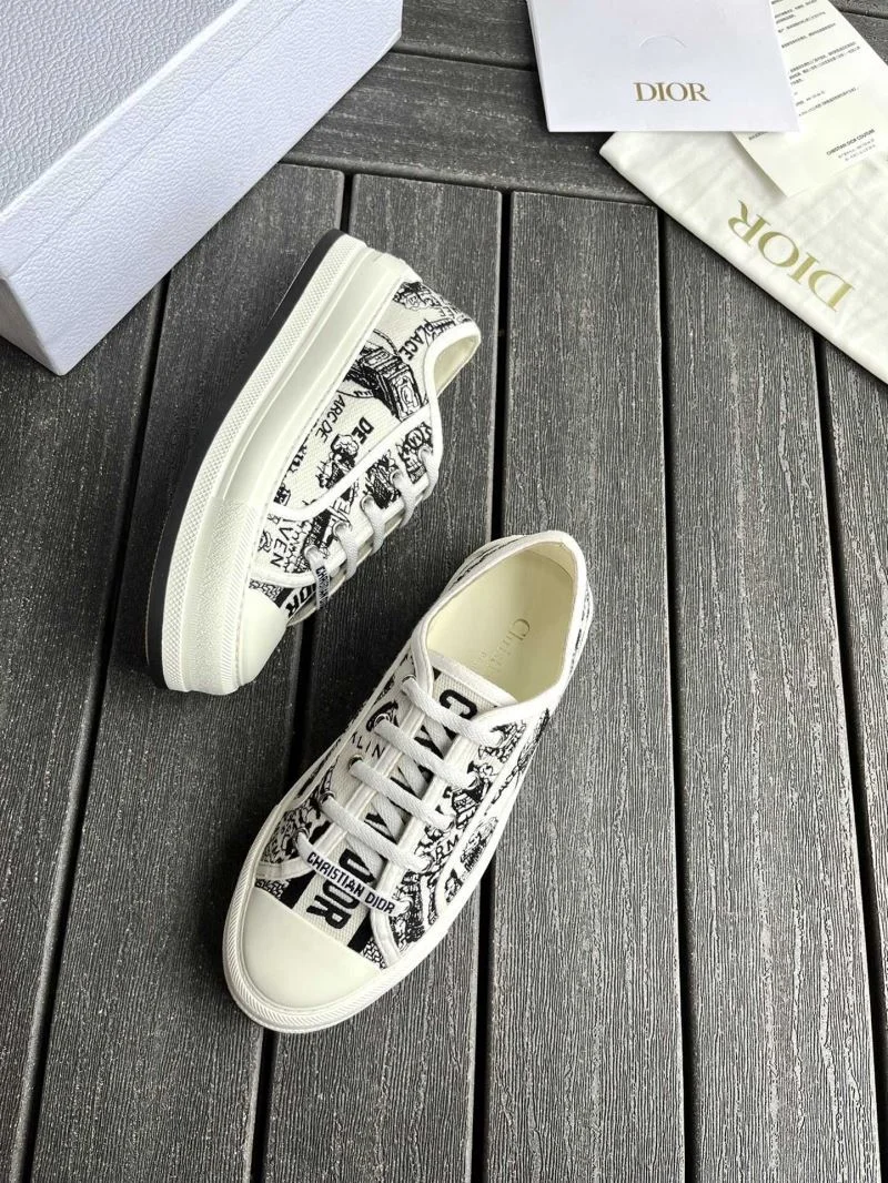 Christian Dior Flat Shoes