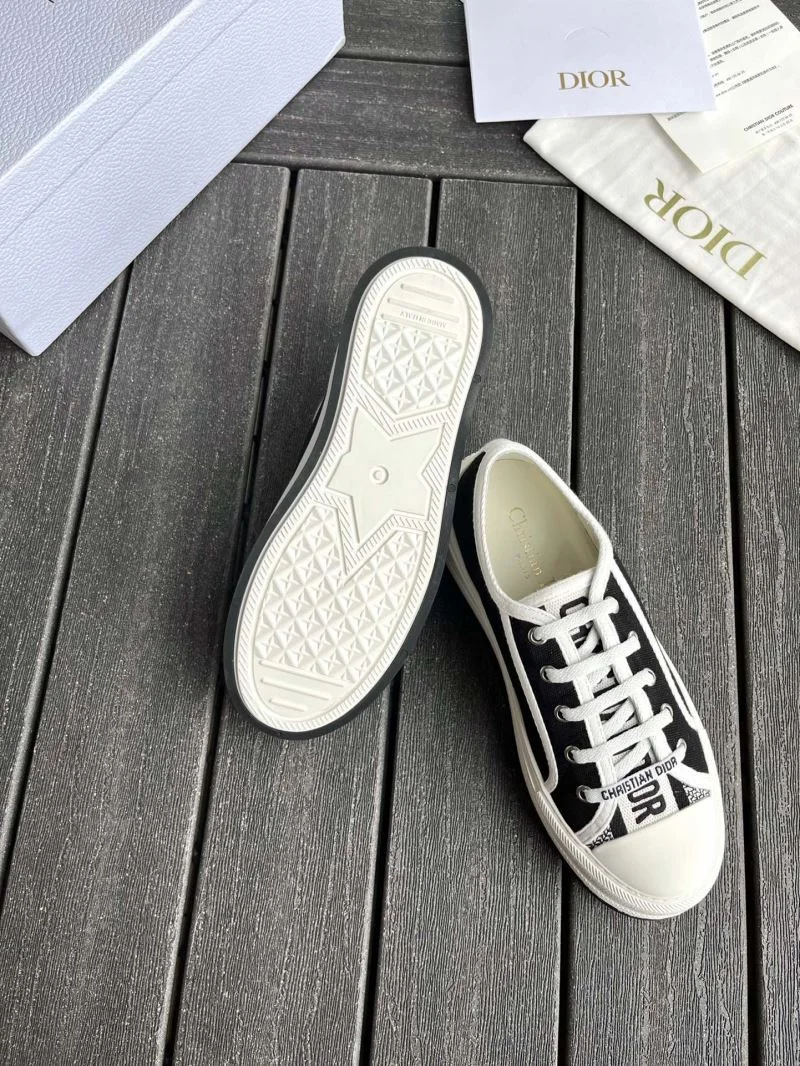Inexpensive Christian Dior Flat Shoes