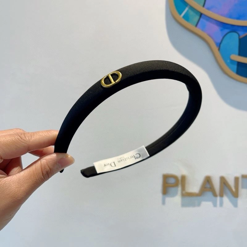 Accurate model Christian Dior Hair Hoop