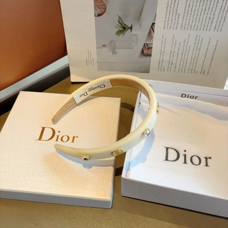 Value-priced Christian Dior Hair Hoop