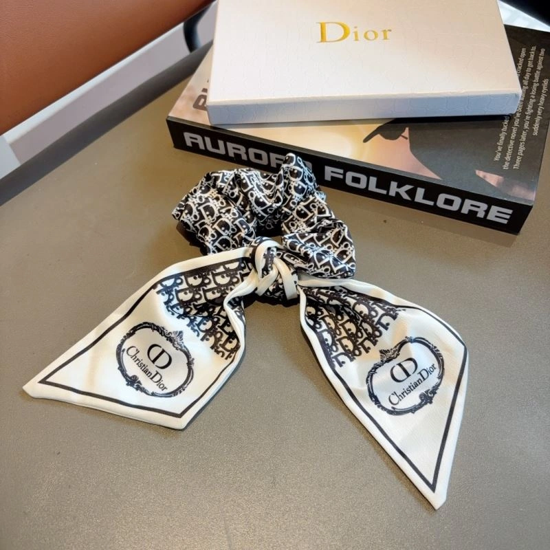 Indistinguishable Christian Dior Hair Hoop
