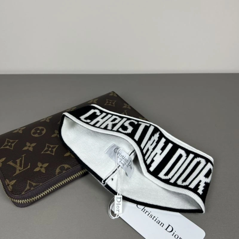 Reasonably priced Christian Dior Hair Hoop