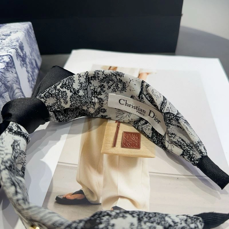 Bargain Christian Dior Hair Hoop