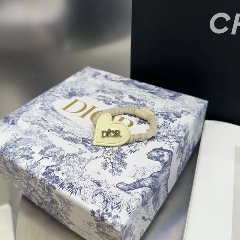 Value-priced Christian Dior Hair Hoop