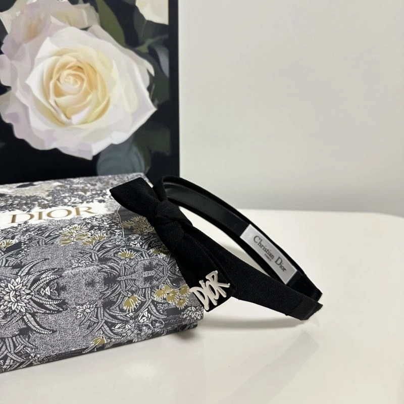 Value-priced Christian Dior Hair Hoop