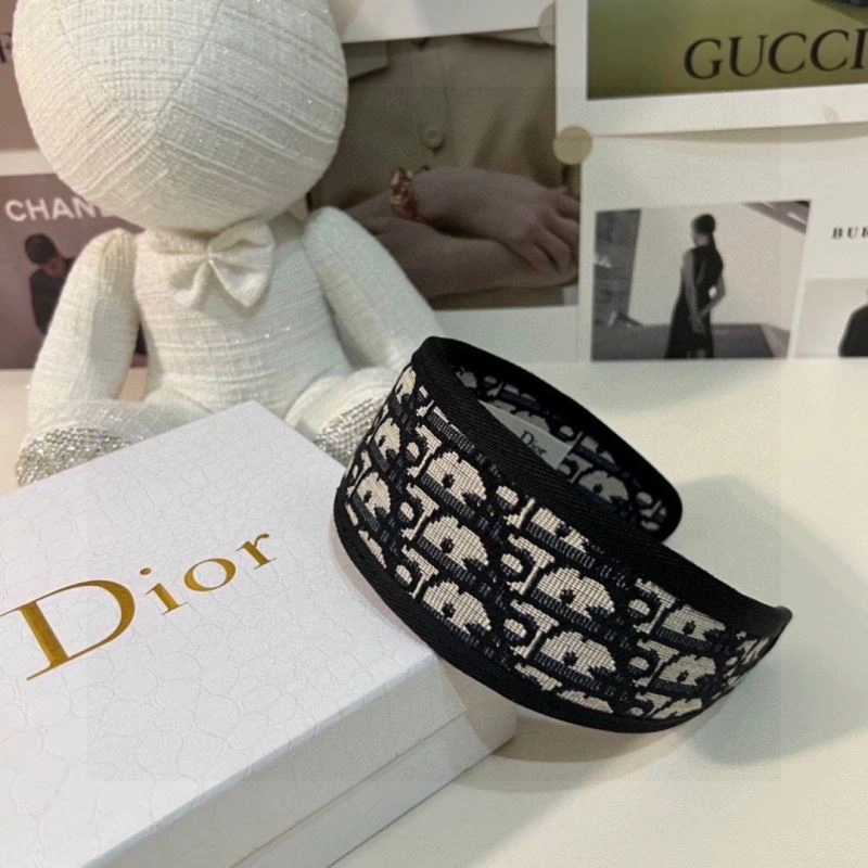 High fidelity Christian Dior Hair Hoop