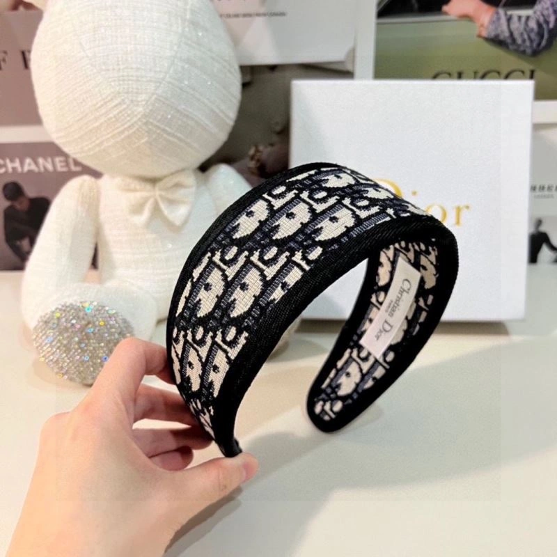 High fidelity Christian Dior Hair Hoop