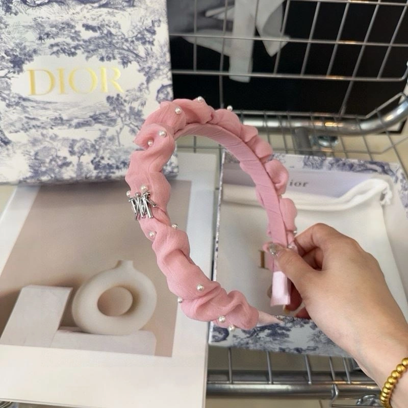 Accurate model Christian Dior Hair Hoop