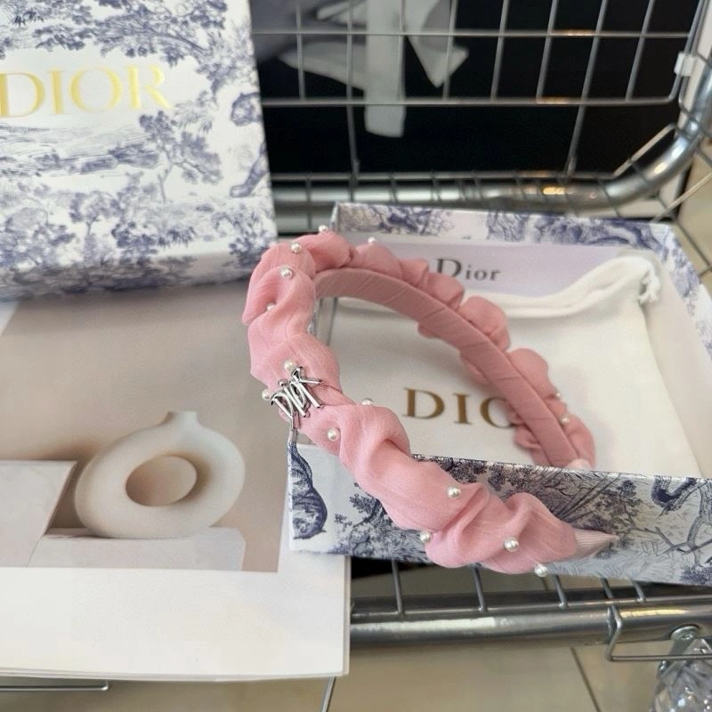 Accurate model Christian Dior Hair Hoop