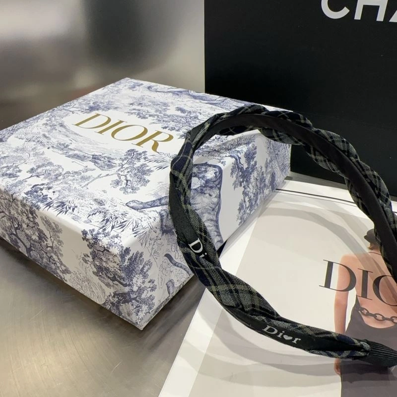 Top match Christian Dior Hair Hoop