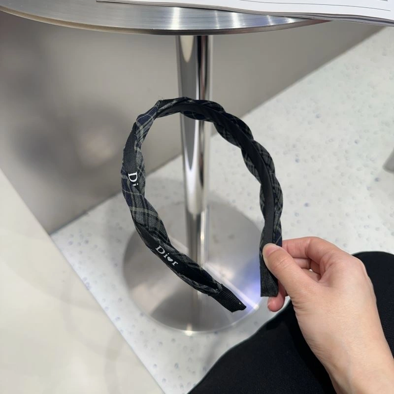 Top match Christian Dior Hair Hoop