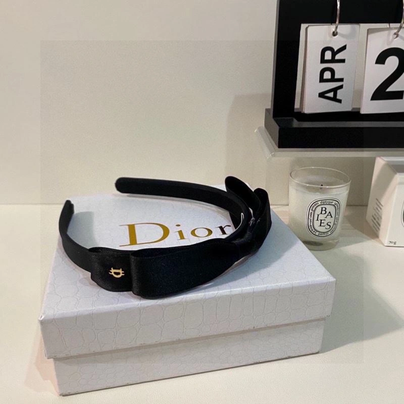 Cut-rate Christian Dior Hair Hoop