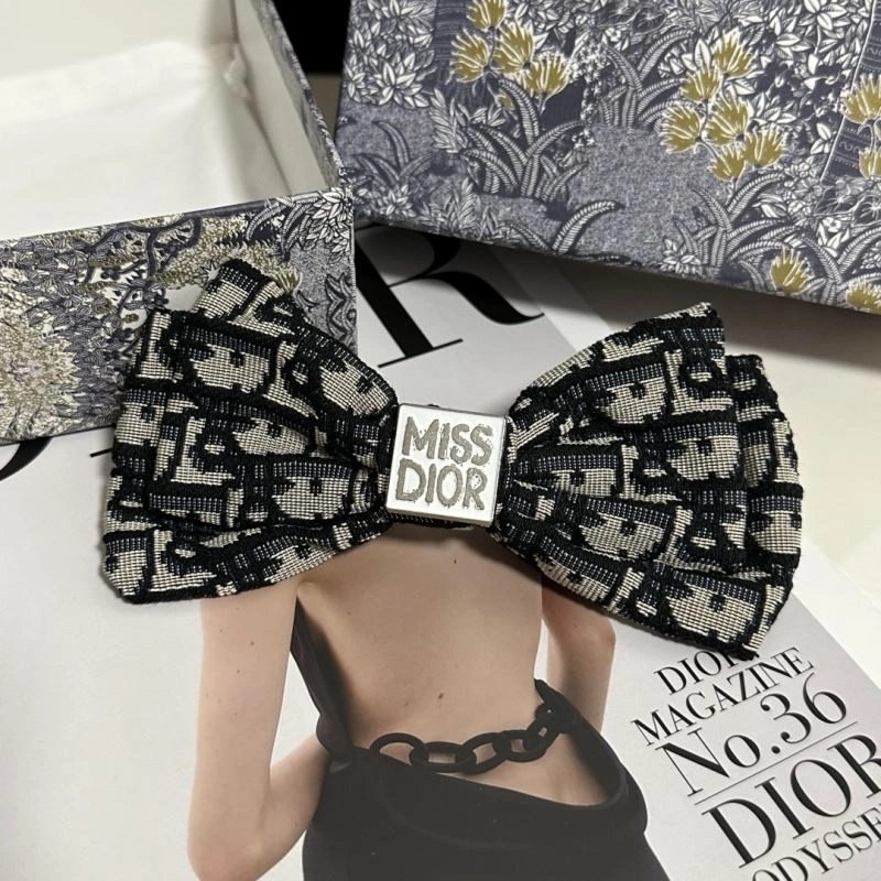 Legit Christian Dior Hair Hoop