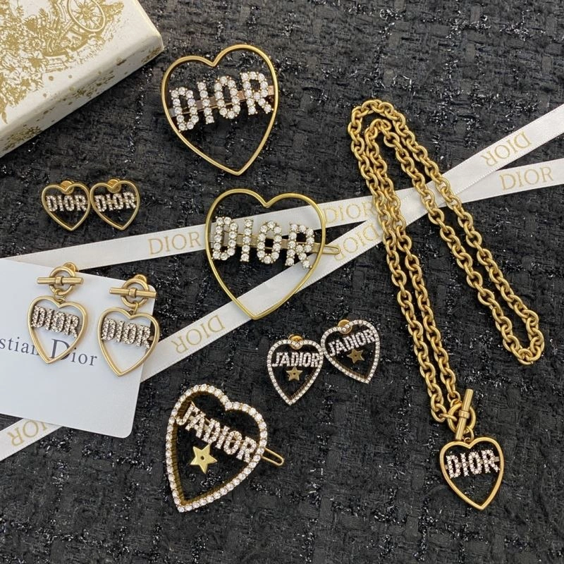 Top match Christian Dior Hairpins
