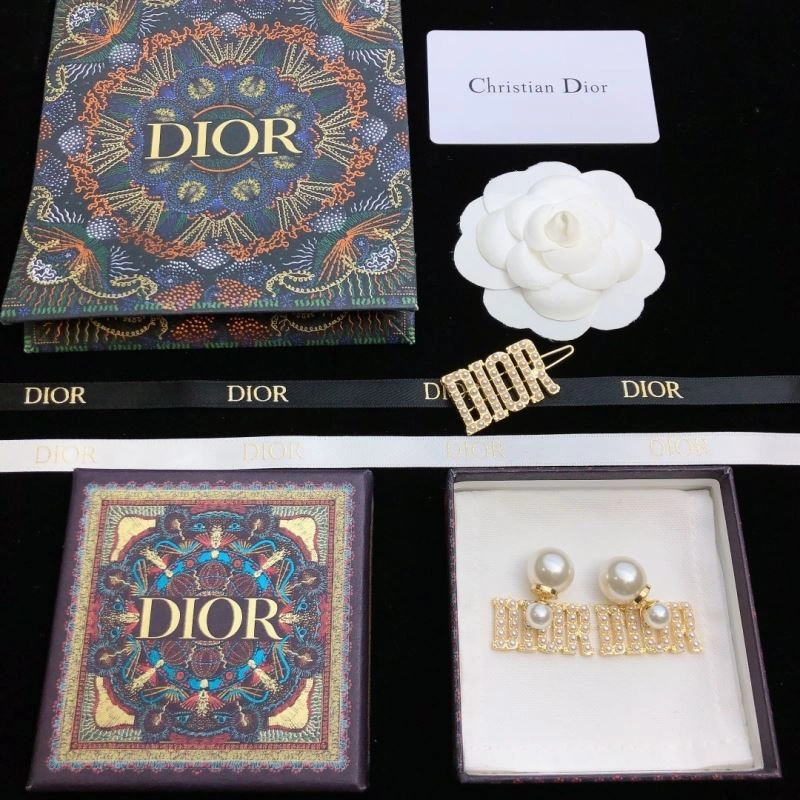 Top mirror Christian Dior Hairpins