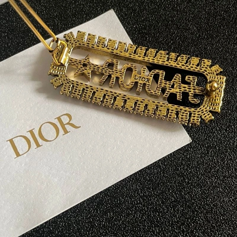 Top mirror Christian Dior Hairpins