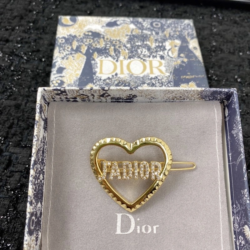 Accurate model Christian Dior Hairpins