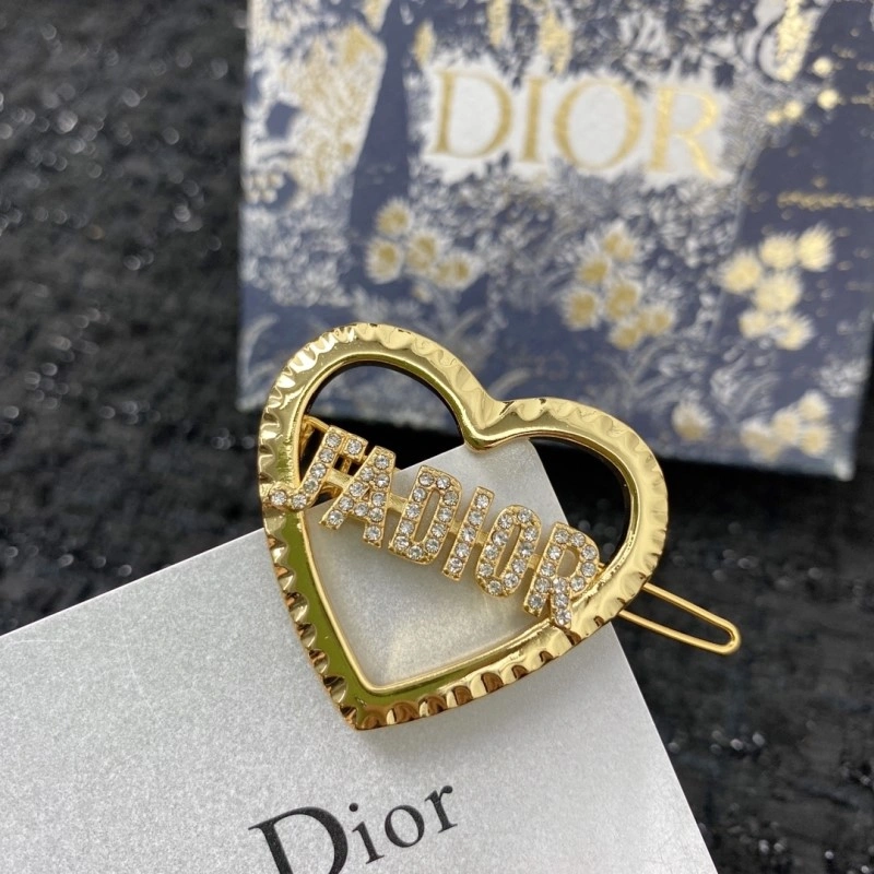 Accurate model Christian Dior Hairpins