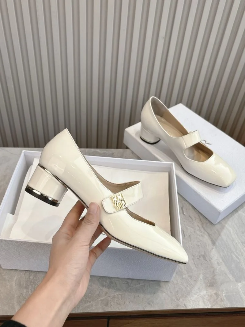 Inexpensive Christian Dior Heeled Shoes