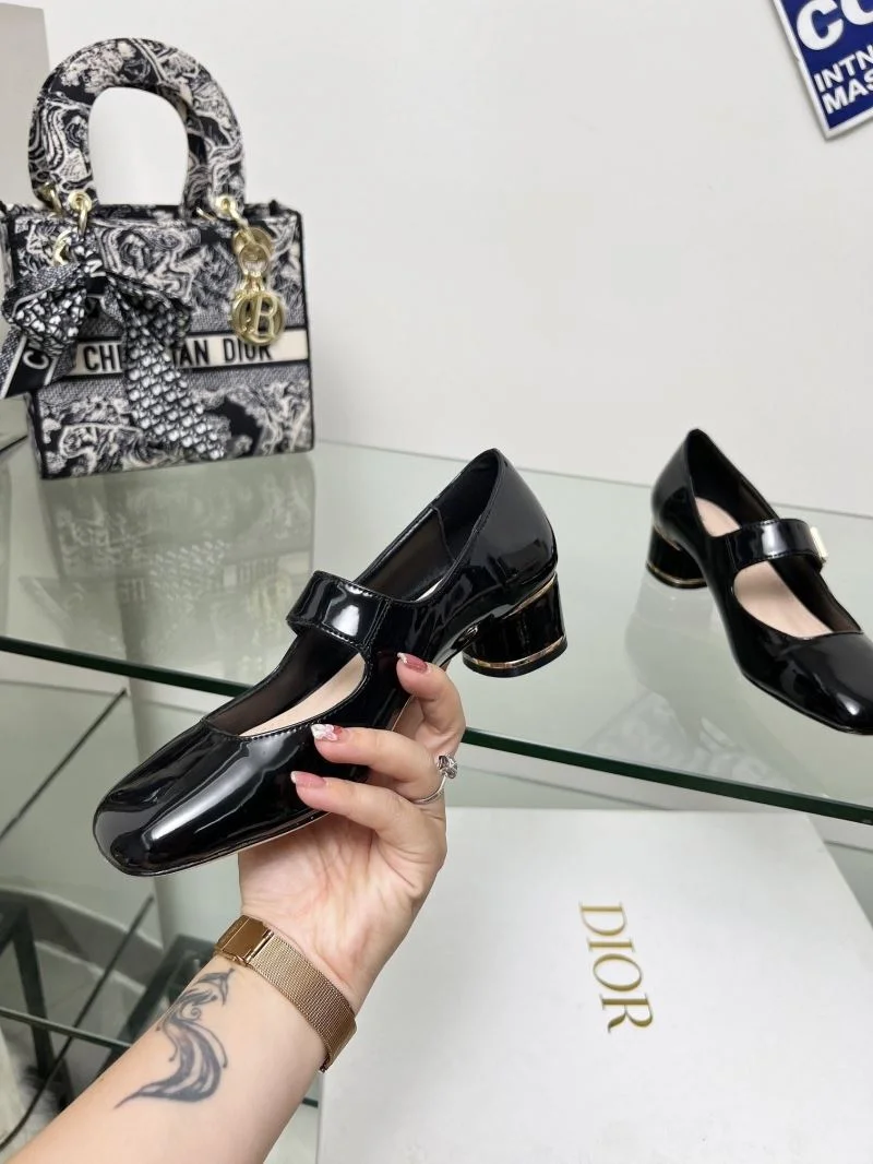 Bargain Christian Dior Heeled Shoes