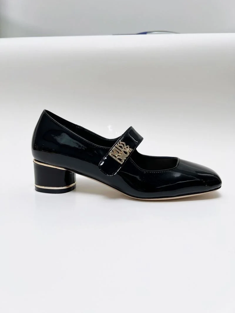 Bargain Christian Dior Heeled Shoes