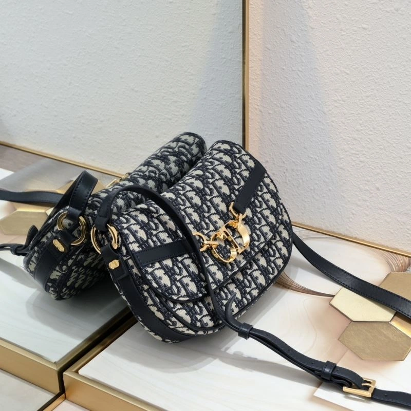 Accurate model Christian Dior Hobo Bags
