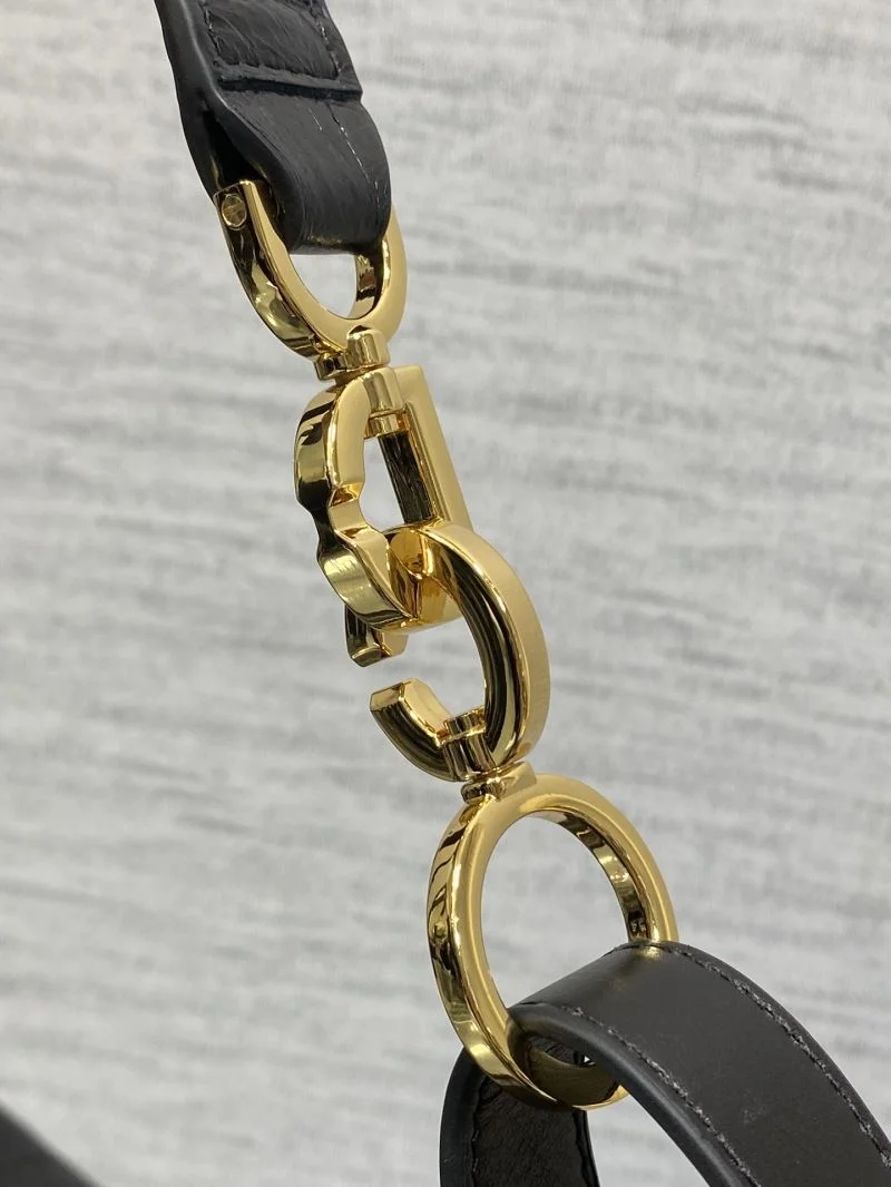 High fidelity Christian Dior Hobo Bags