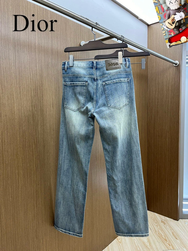 Accurate model Christian Dior Jeans