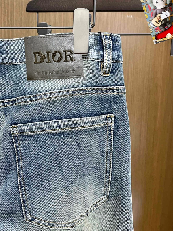 Accurate model Christian Dior Jeans