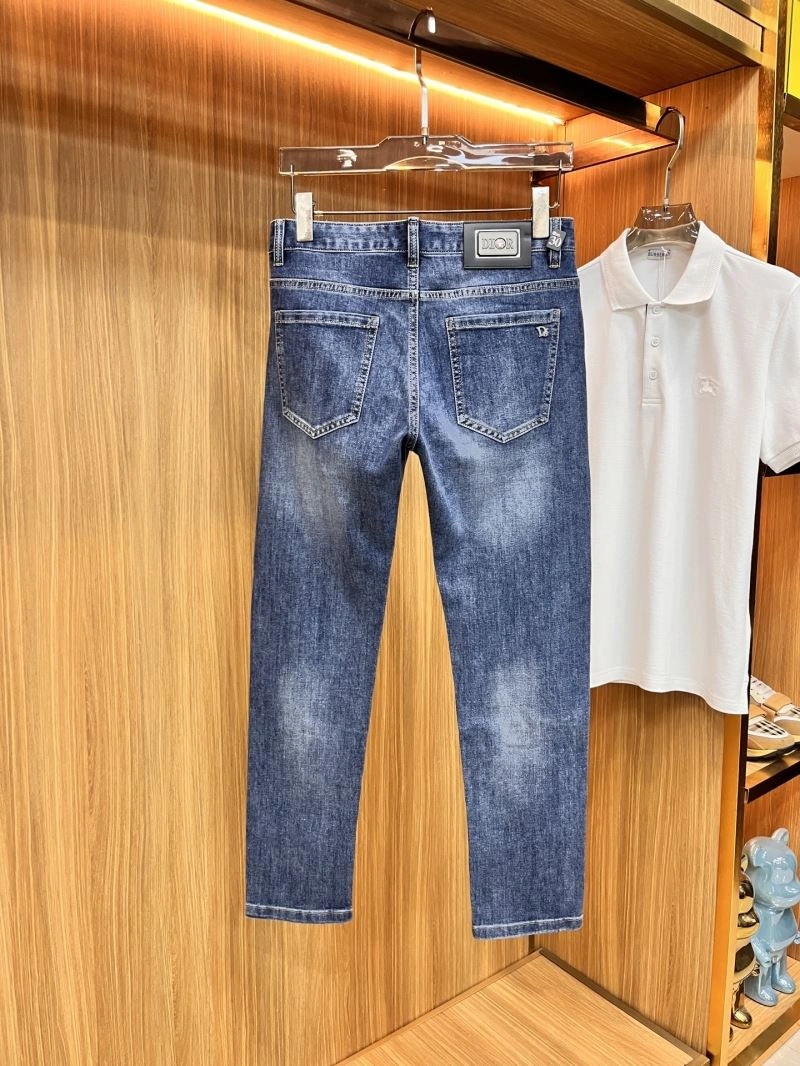 Accurate model Christian Dior Jeans