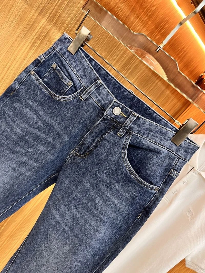 Accurate model Christian Dior Jeans