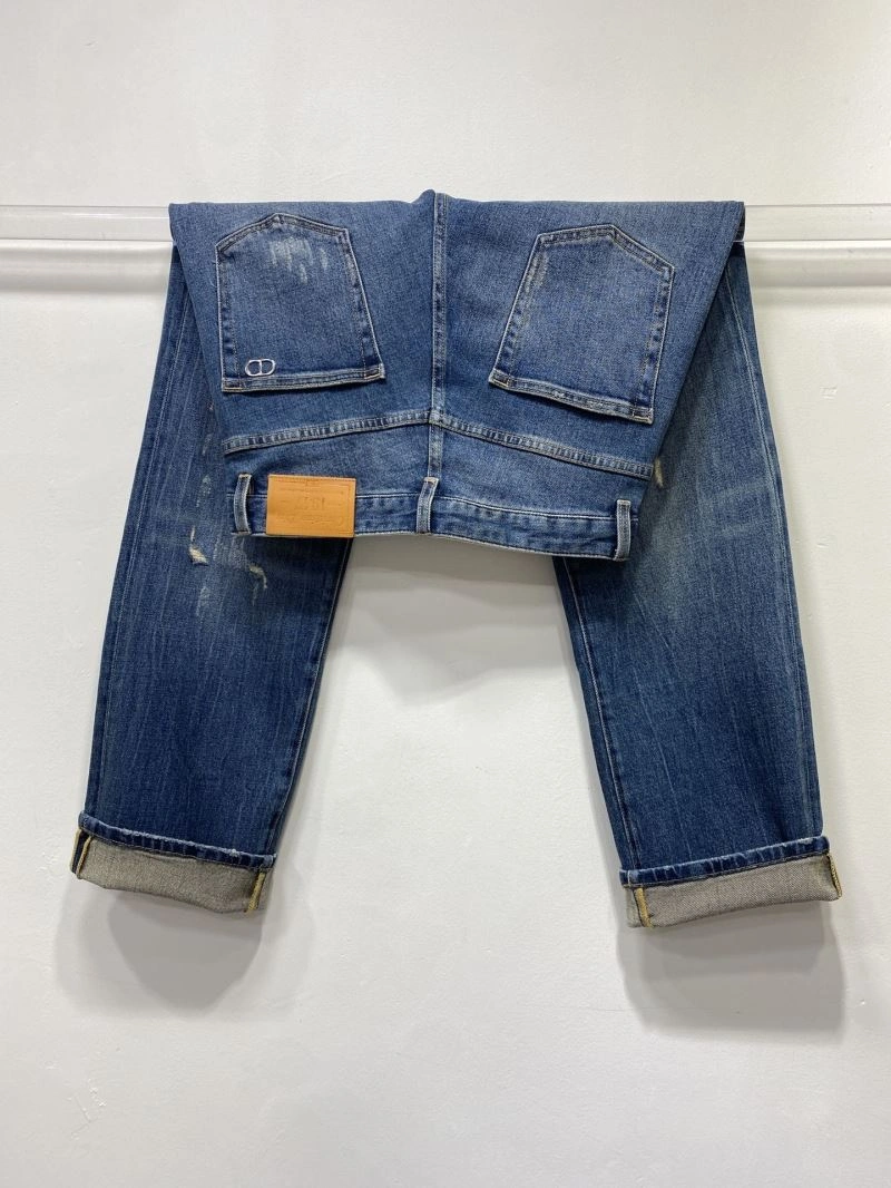 Accurate model Christian Dior Jeans