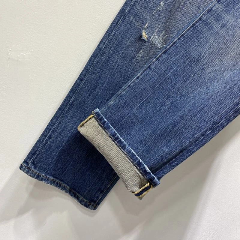 Accurate model Christian Dior Jeans