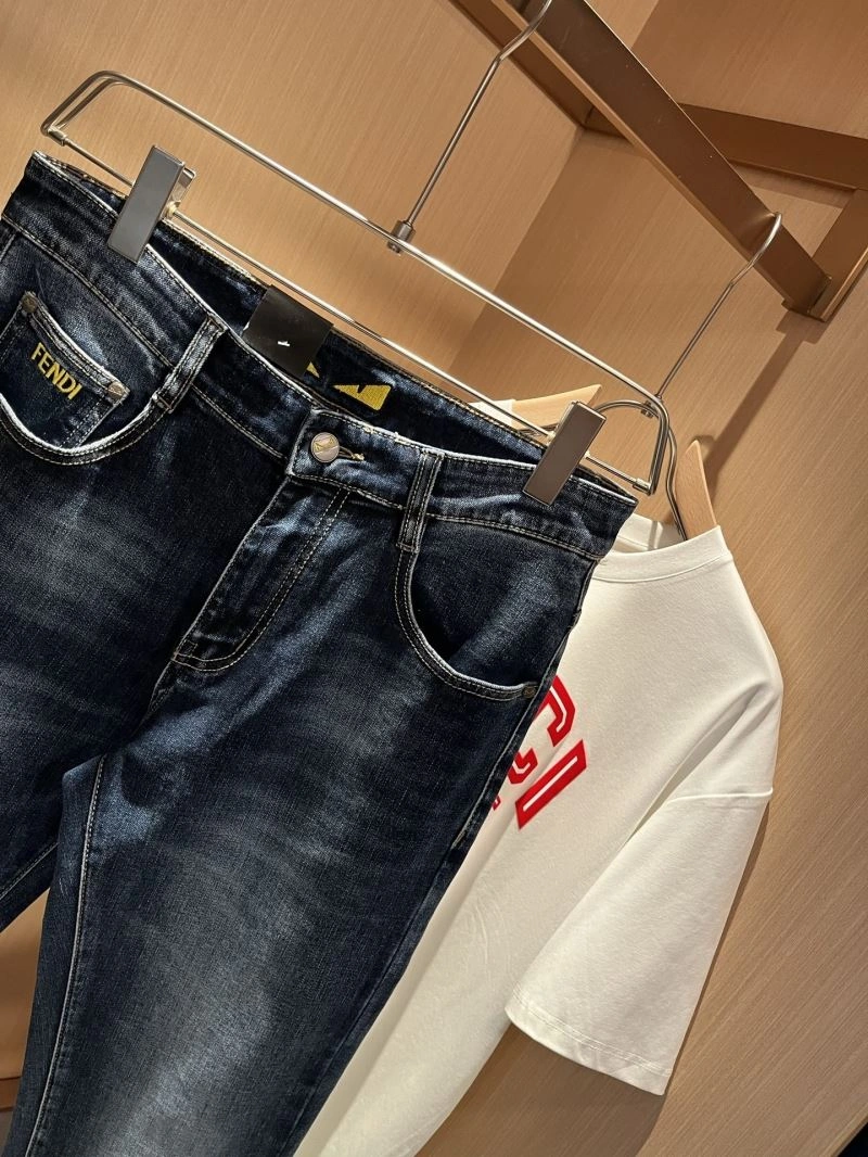 Low-cost Christian Dior Jeans