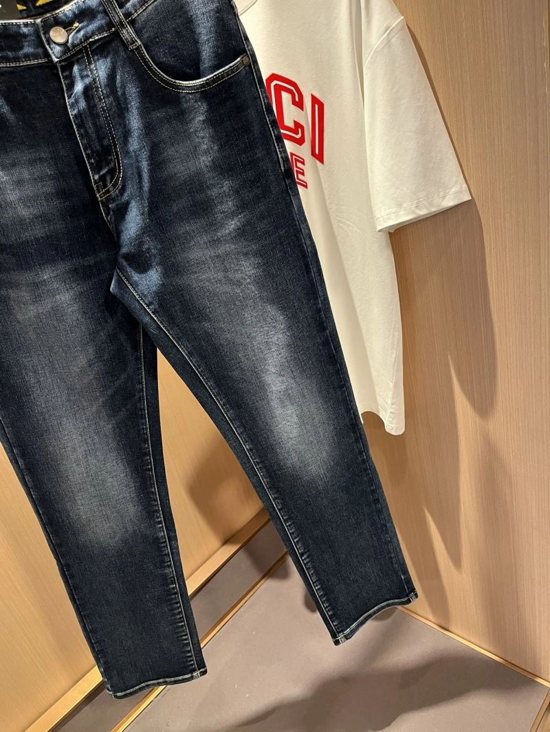 Low-cost Christian Dior Jeans
