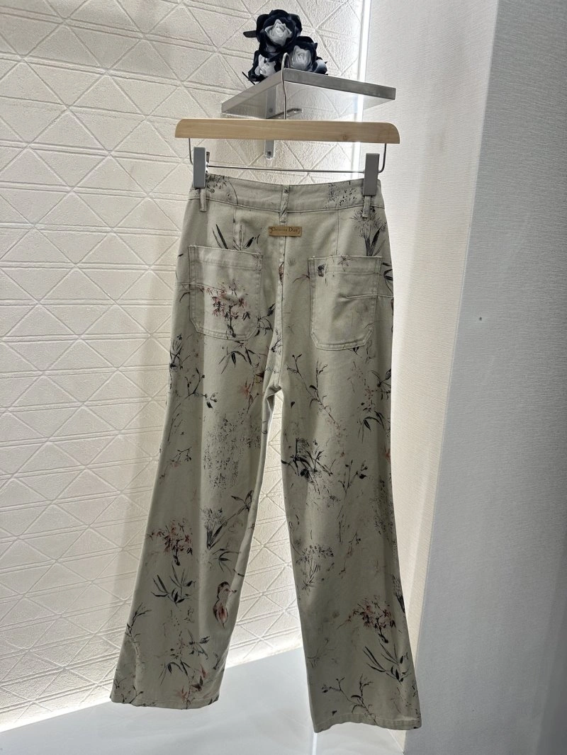 Value-priced Christian Dior Jeans